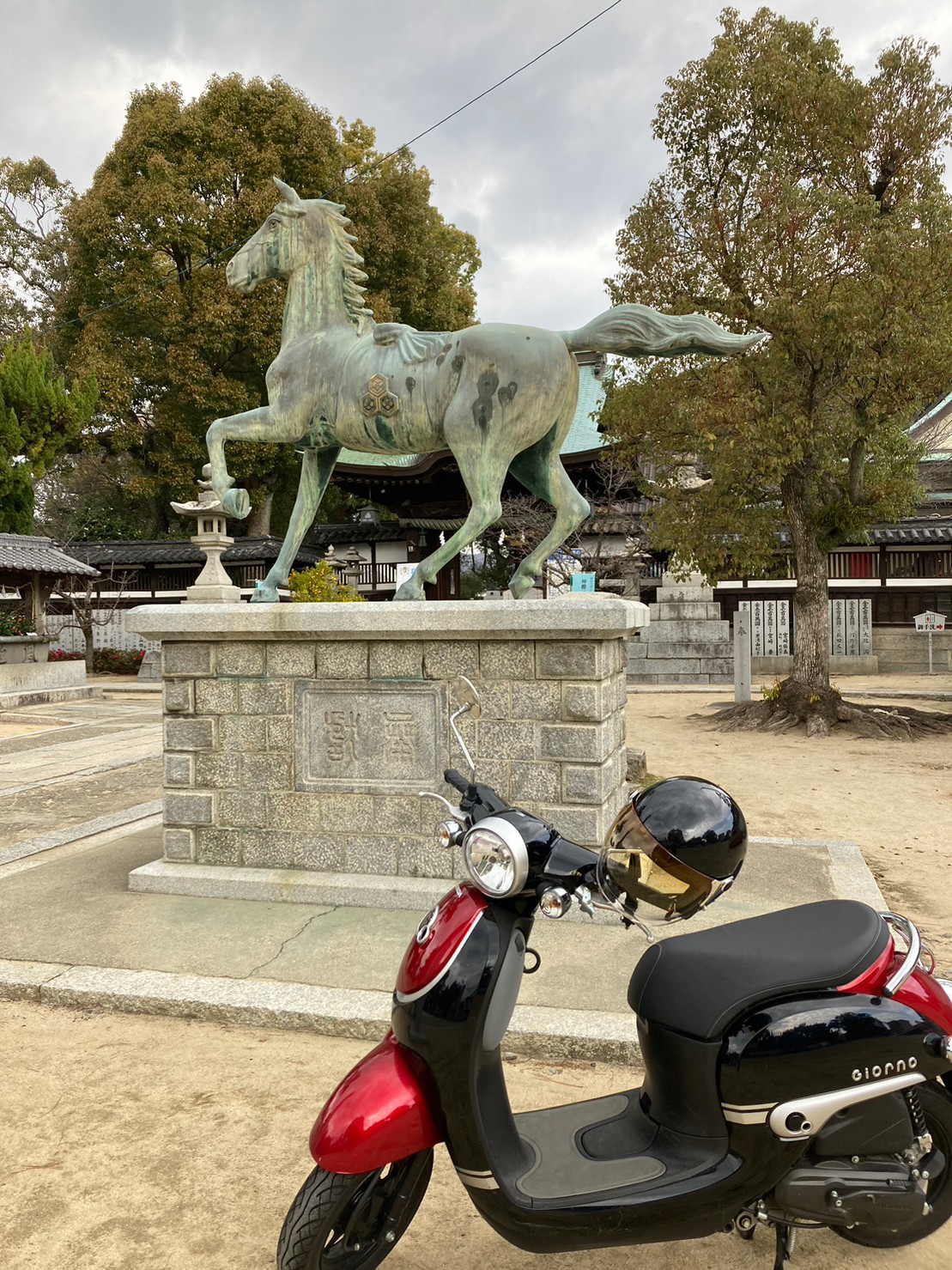 50cc原付バイクで四国や沖縄の島を一周！ バイクは最強の縁結び ～平日バイクライター紹介 miyuma～ - 平日バイク